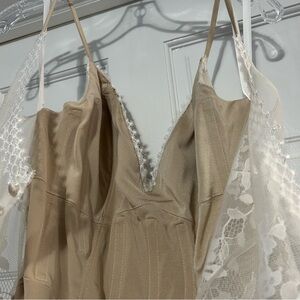 BHLDN | Dresses | Nwt Bhldn Size 2 Cascading Lace Gown Wedding Dress ...